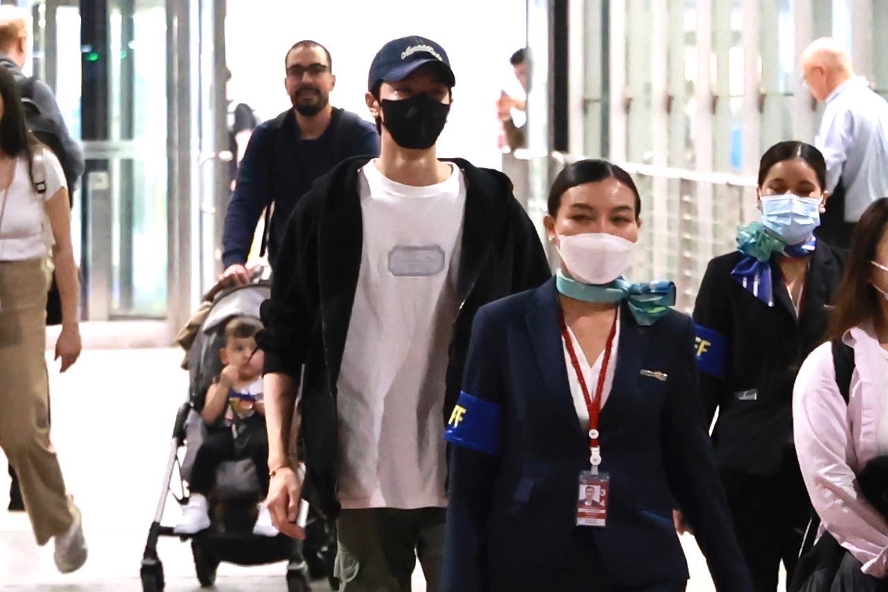 (red check mark)ถึงไทยแล้ว! ‘หลินอี’ พระเอกหนุ่มจีนชื่อดัง บินตรงร่วม ...