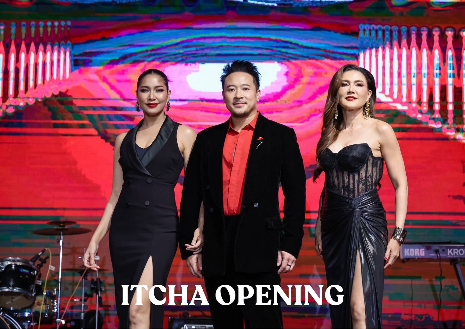 “ITCHA OPENING” เปิดตัวสุดปัง! เบนซ์-มิค โชว์หวาน แอน สิเรียม สวยสะกด ...